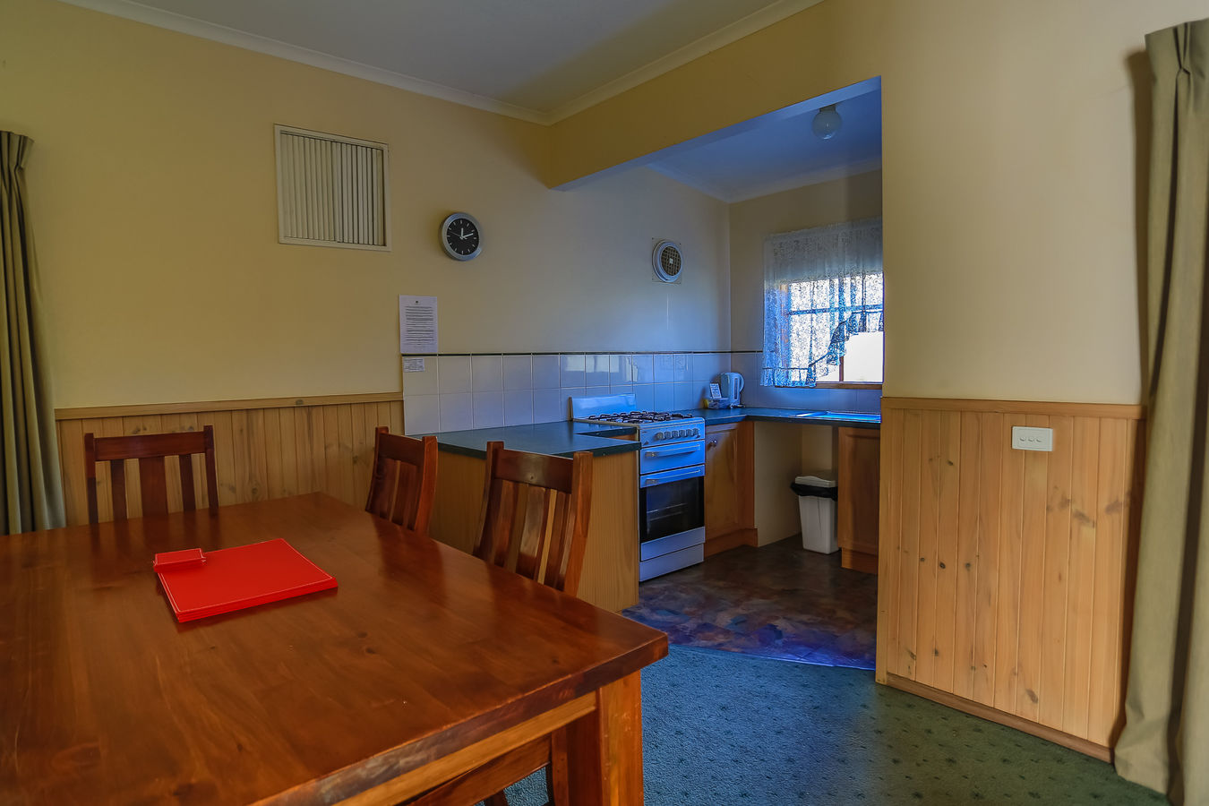 2 Bedroom Lodge | Self Contained | Mountain View Lodges | Halls Gap ...